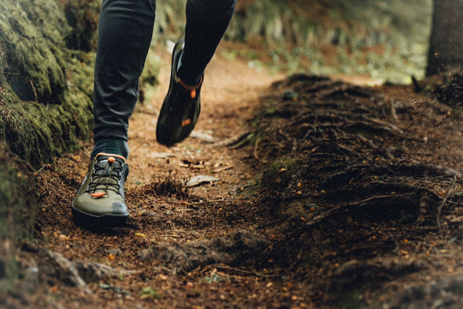 Dämpfung adé: Barfußschuhe am Berg - bergundsteigen