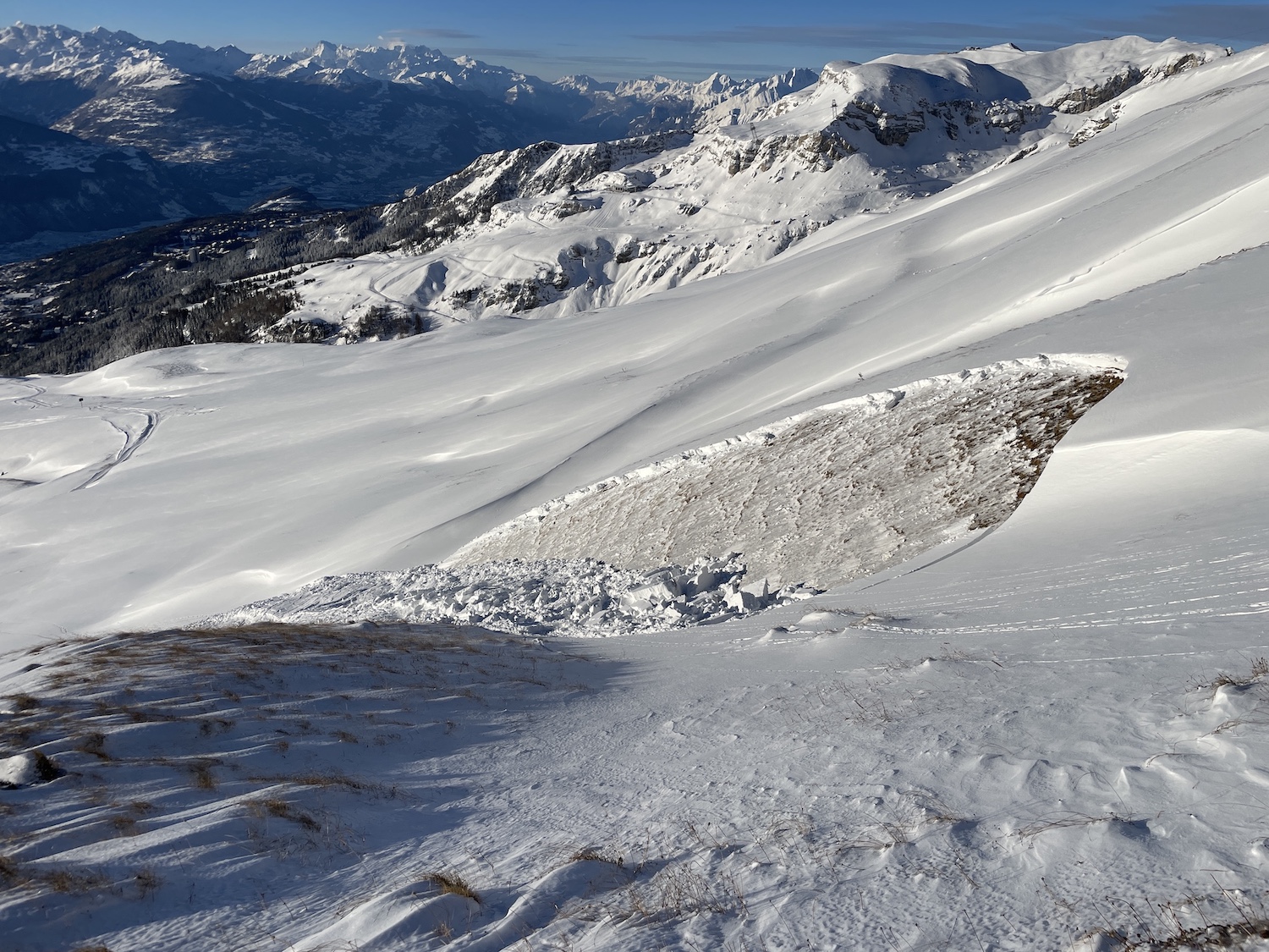 Schneearm und Altschneeprobleme: Der Schweizer Winter 24/25 - bergundsteigen